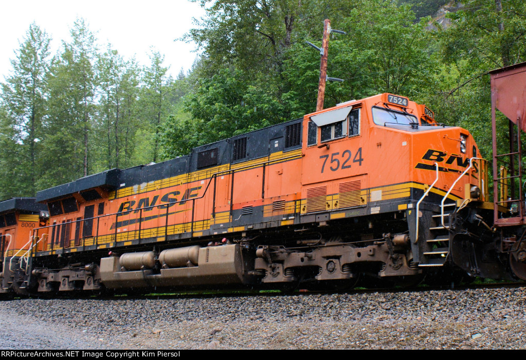 BNSF 7524 Pusher